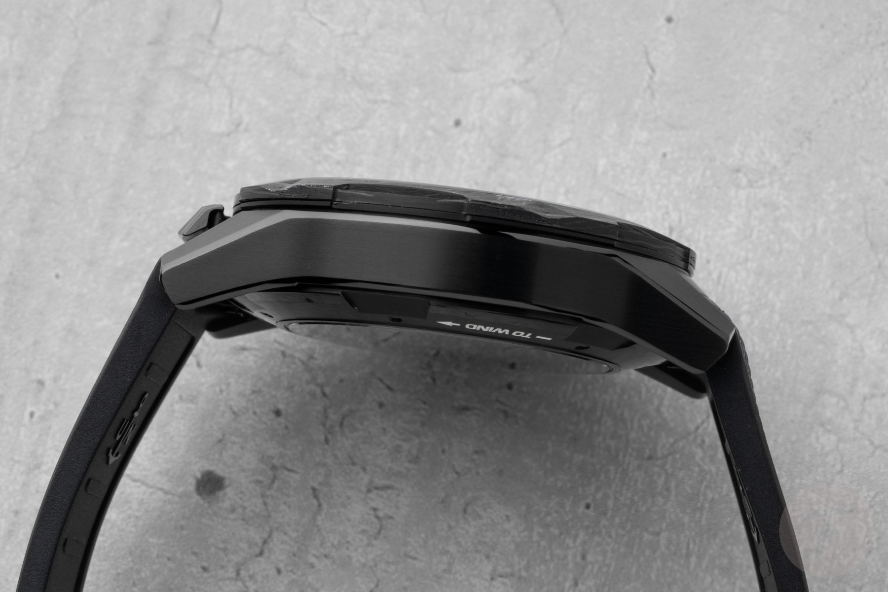 【F】 New: Ulysse Nardin Freak One Navy Blue