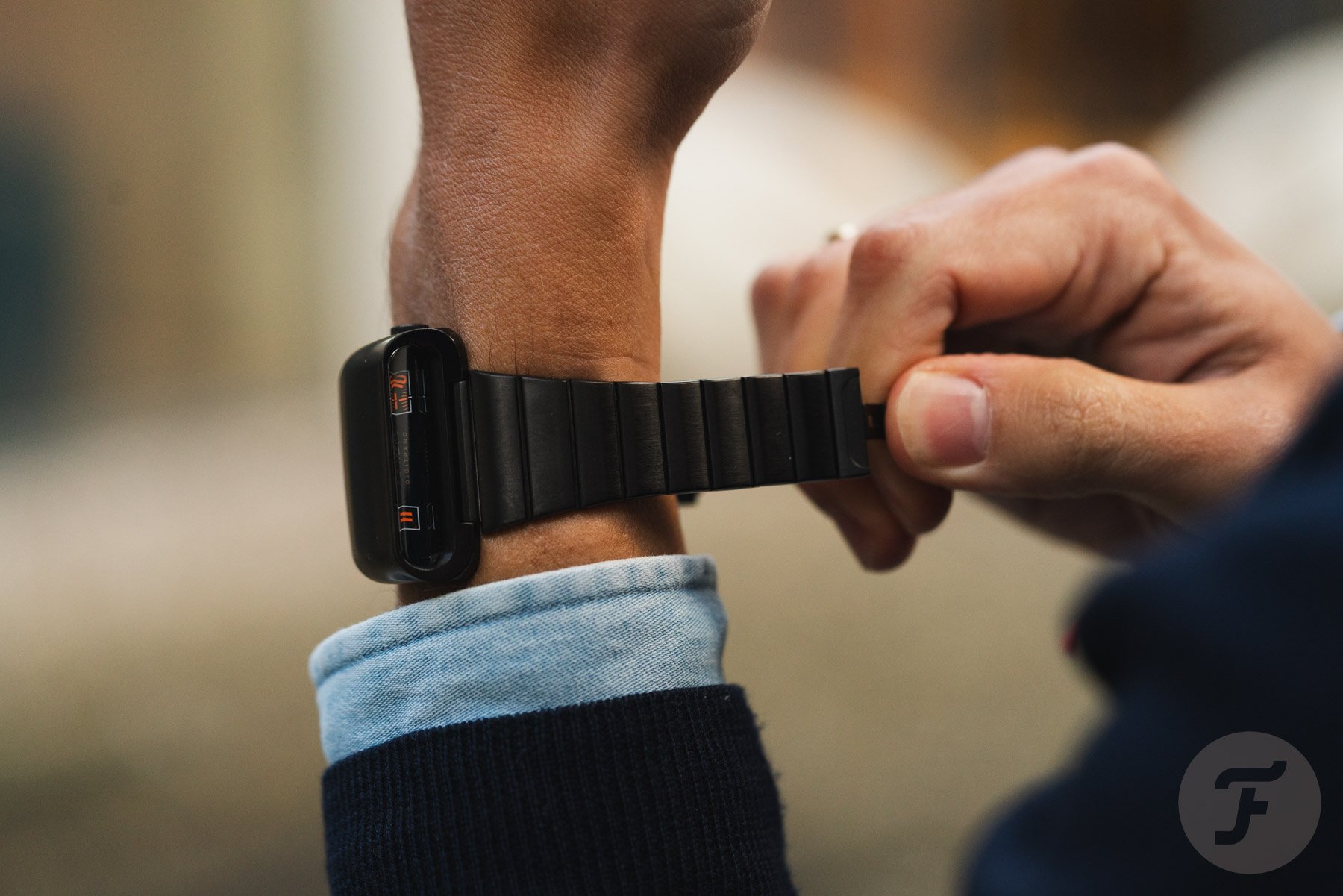 【F】Introducing: The Amida Digitrend In Black And Gold