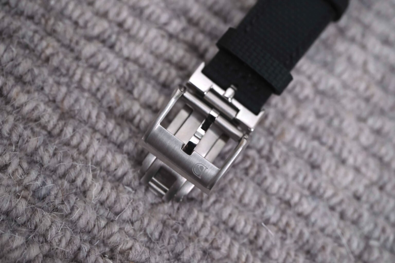 Strap Review: Testing Out New Delugs Sailcloth Straps