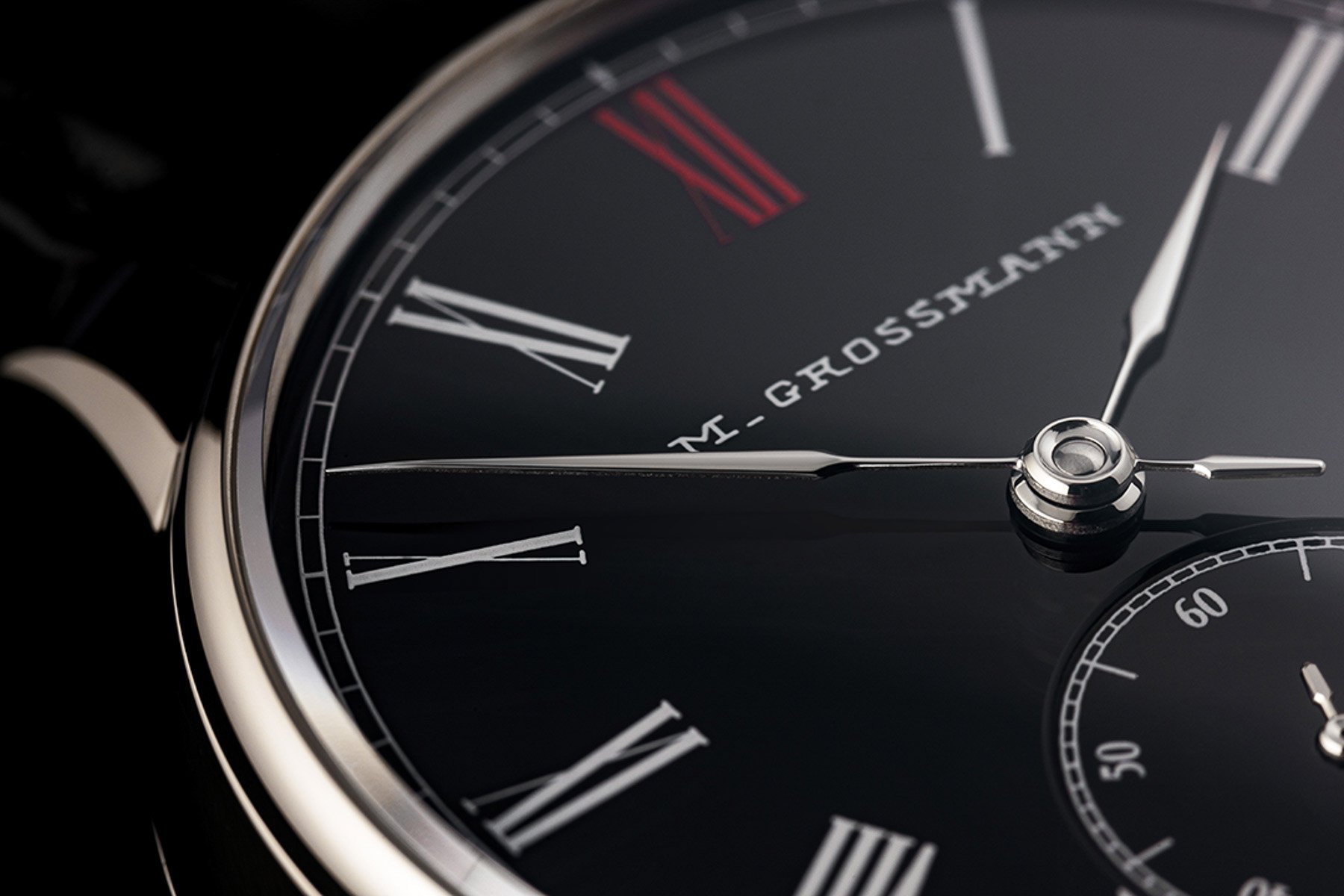 【F】 Sweet 16: The Moritz Grossmann Enamel Roman Vintage