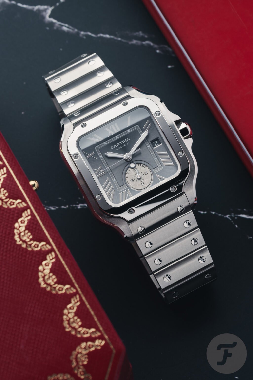【F】Hands-On: The Cartier Santos De Cartier Dual Time