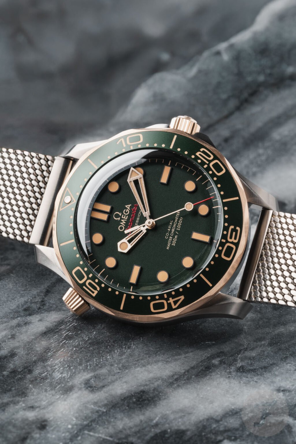 【F】 New: Omega Seamaster Diver 300M Titanium Bronze Gold