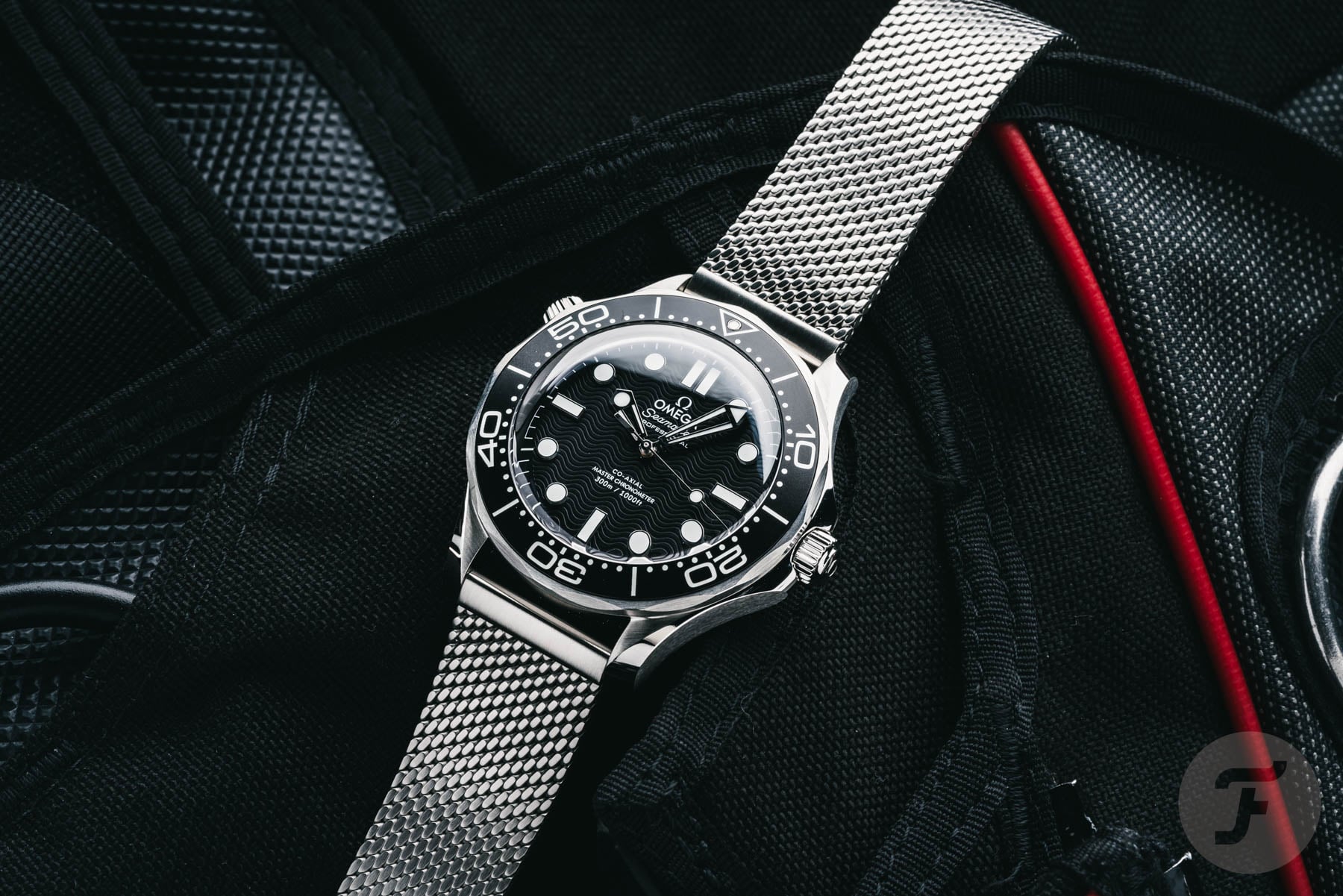 【F】 Hands-On: The New Black Omega Seamaster Diver 300M