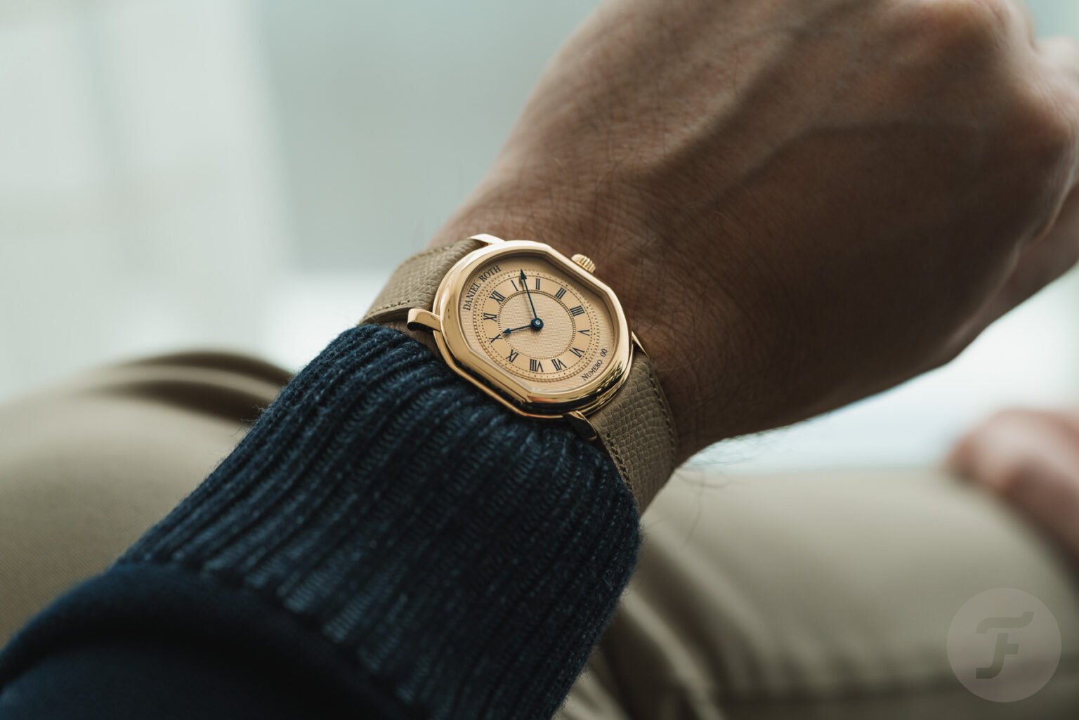 Hands-On: The New Daniel Roth Extra-Plat Souscription