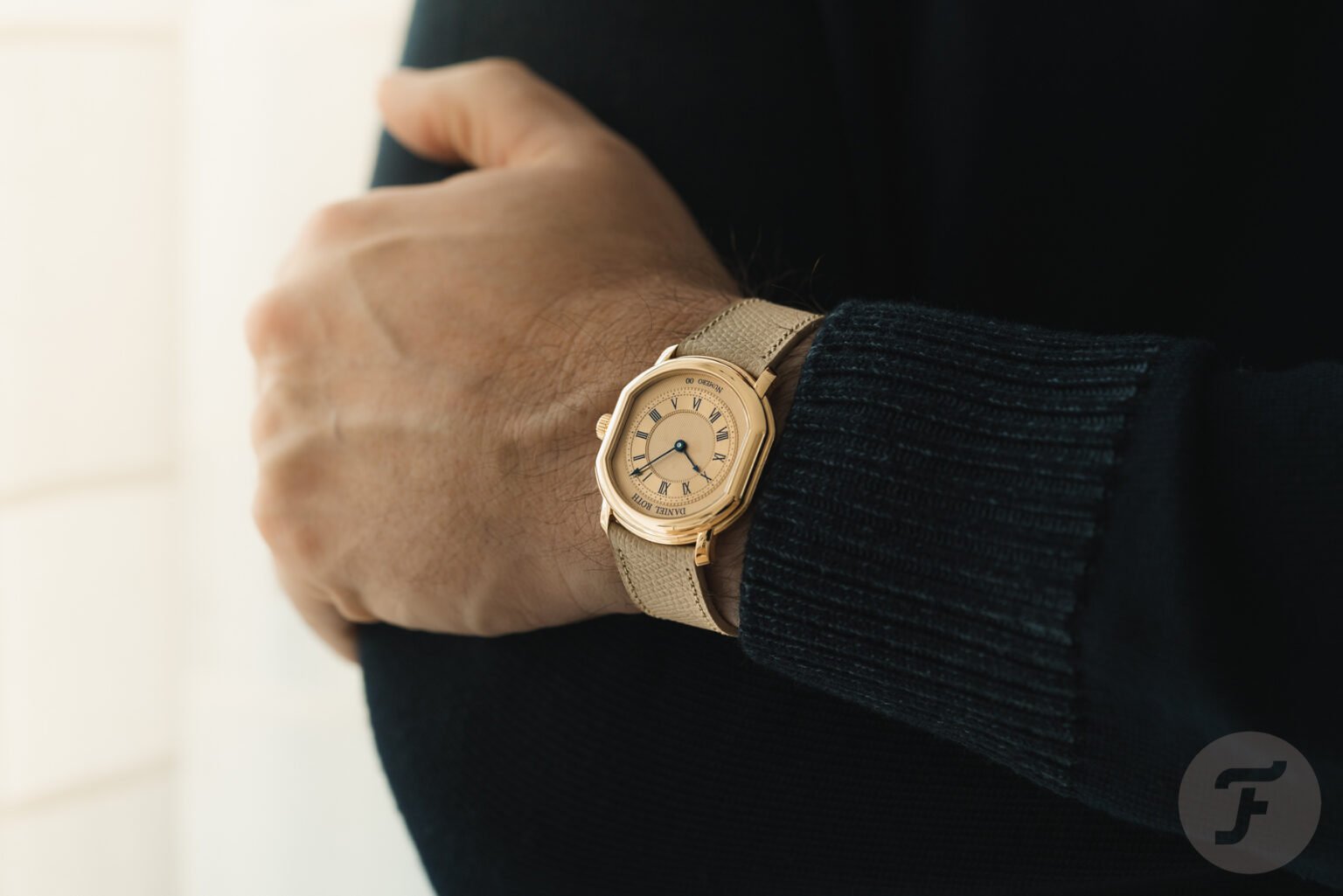 Hands-On: The New Daniel Roth Extra-Plat Souscription
