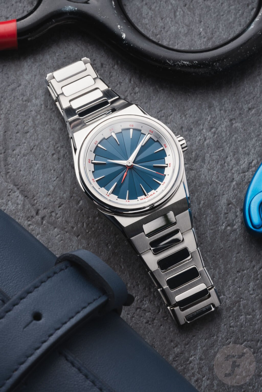 【F】Hands-On: The New Makina Mephisto_III GMT