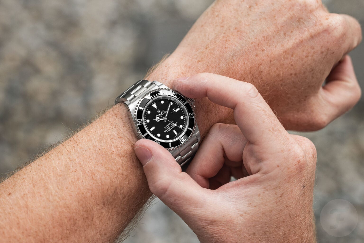 【F】 Hands-On: The Rolex Submariner 14060M