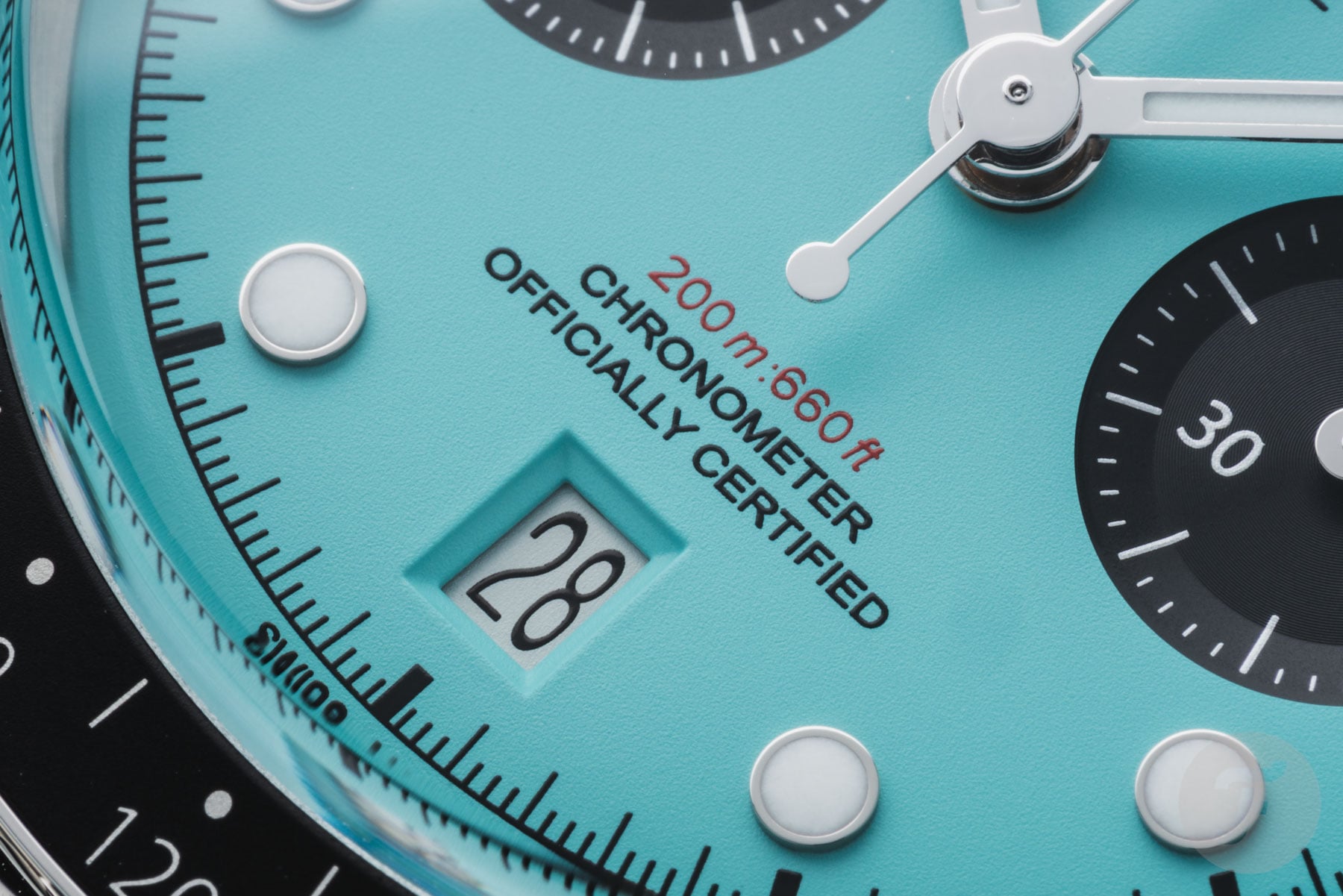 【F】 Hands-On: Tudor Black Bay Chrono “Flamingo Blue”
