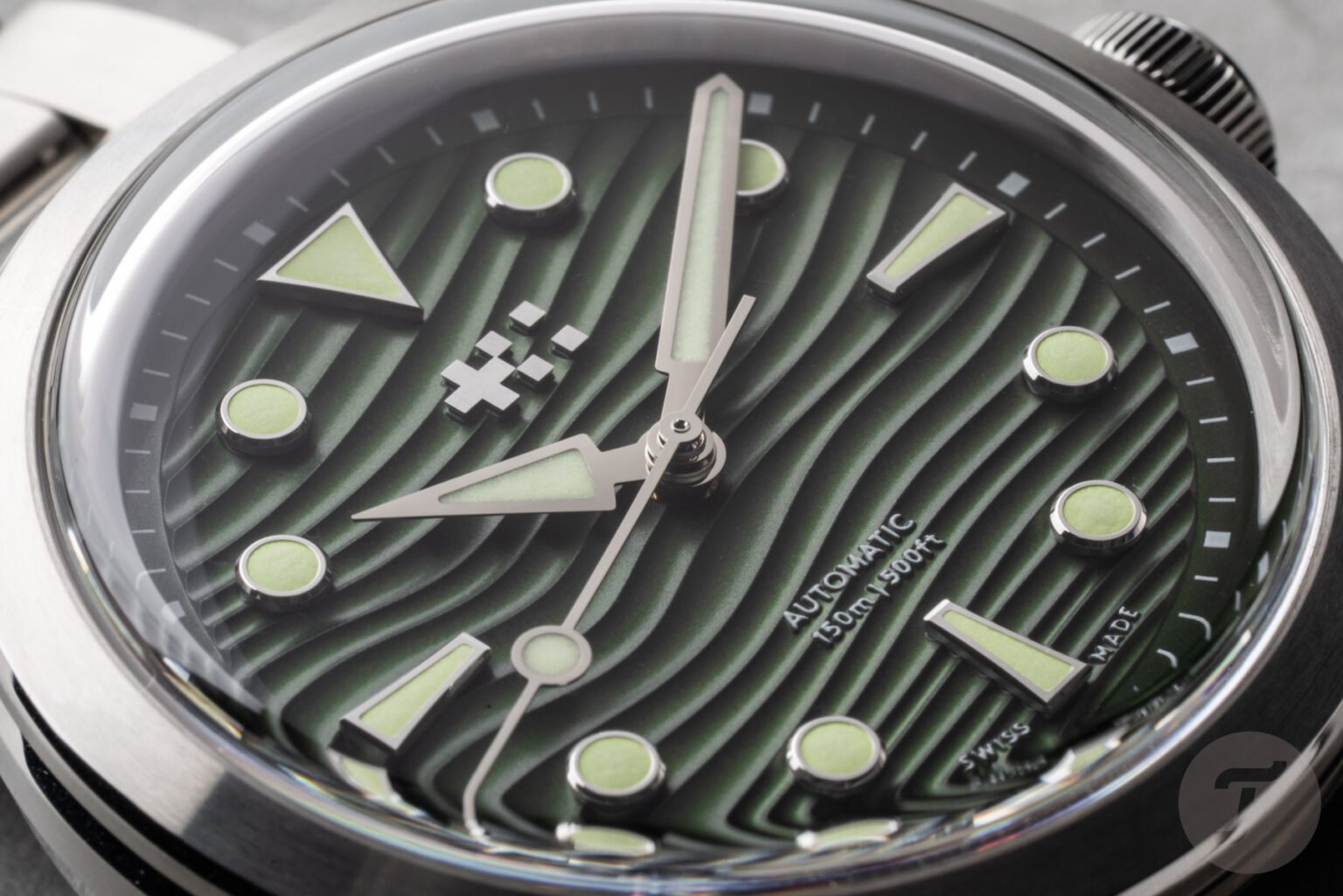 【F】 Hands-On With The Christopher Ward C65 Dune Aeolian