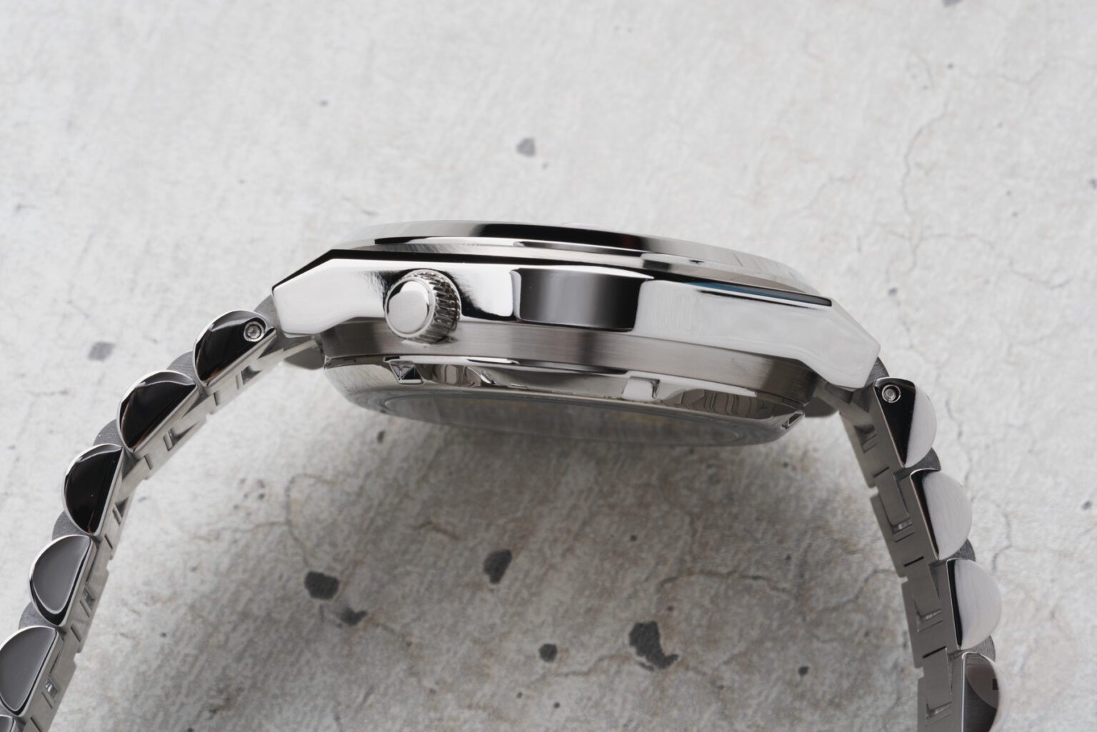 【F】 Hands-On:The New Citizen Tsuyosa 37mm