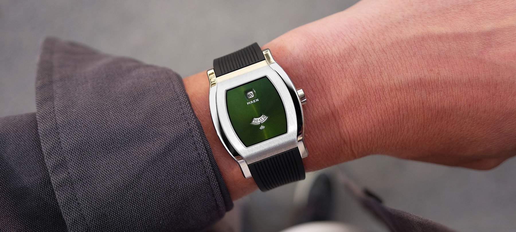 F】Introducing: The Maen × Nico Leonard Jump Hour Watch F】Introducing: The Maen × Nico Leonard Jump Hour Watch