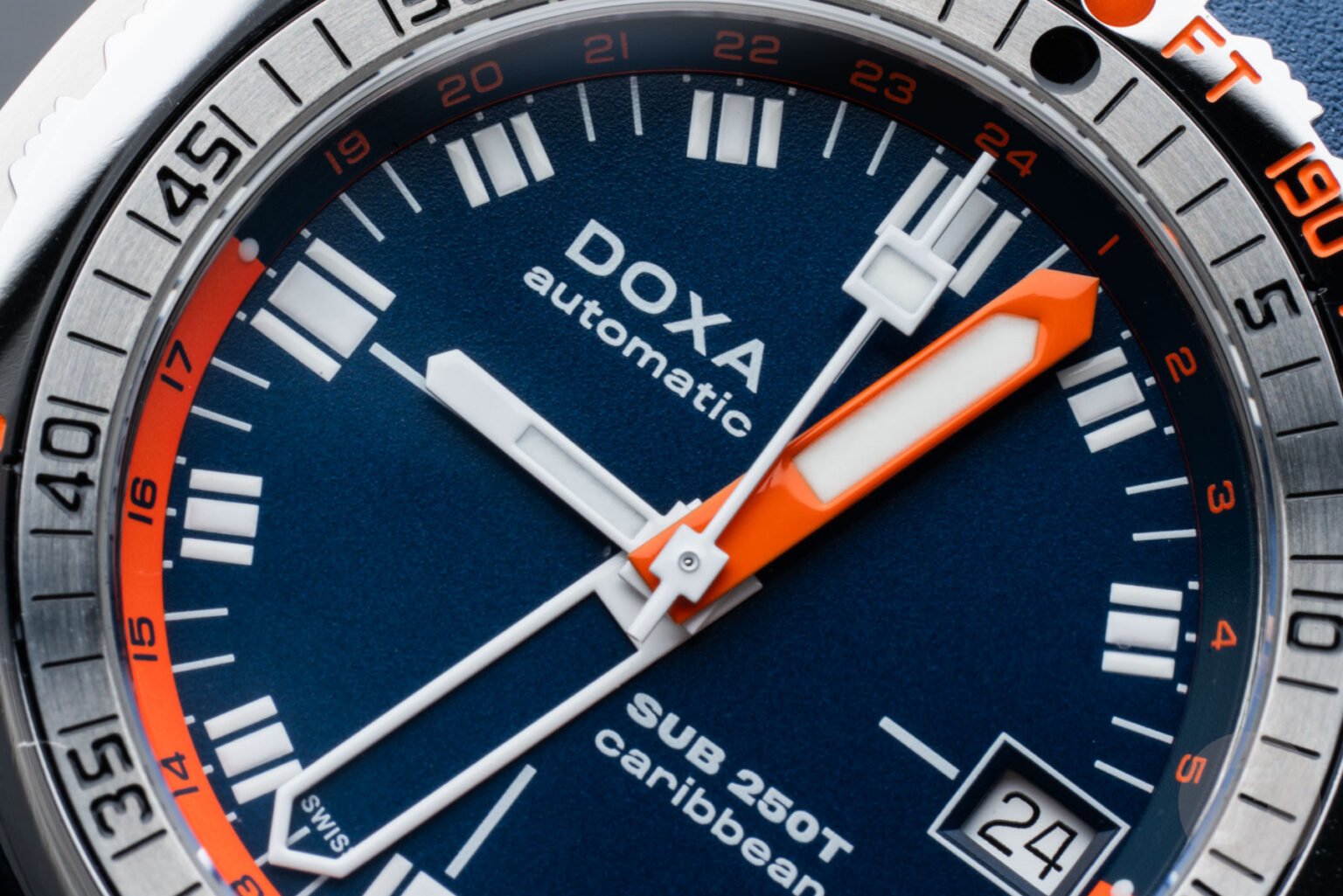 【F】 Hands-On With The Sublime Doxa Sub 250T GMT