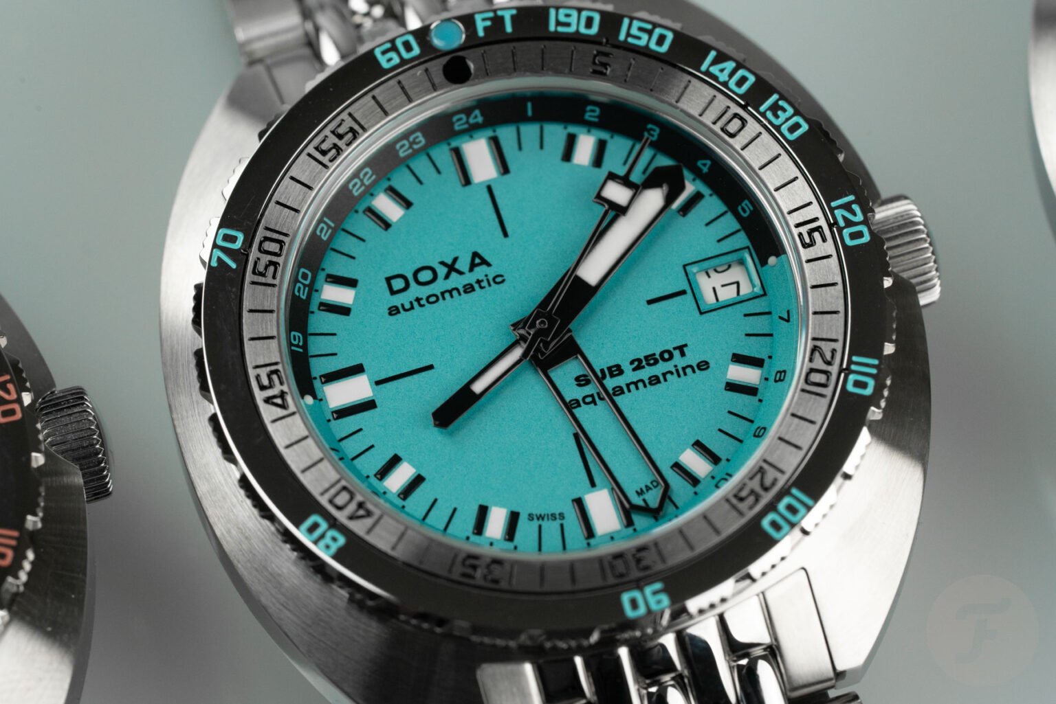 【F】 Hands-On With The Sublime Doxa Sub 250T GMT