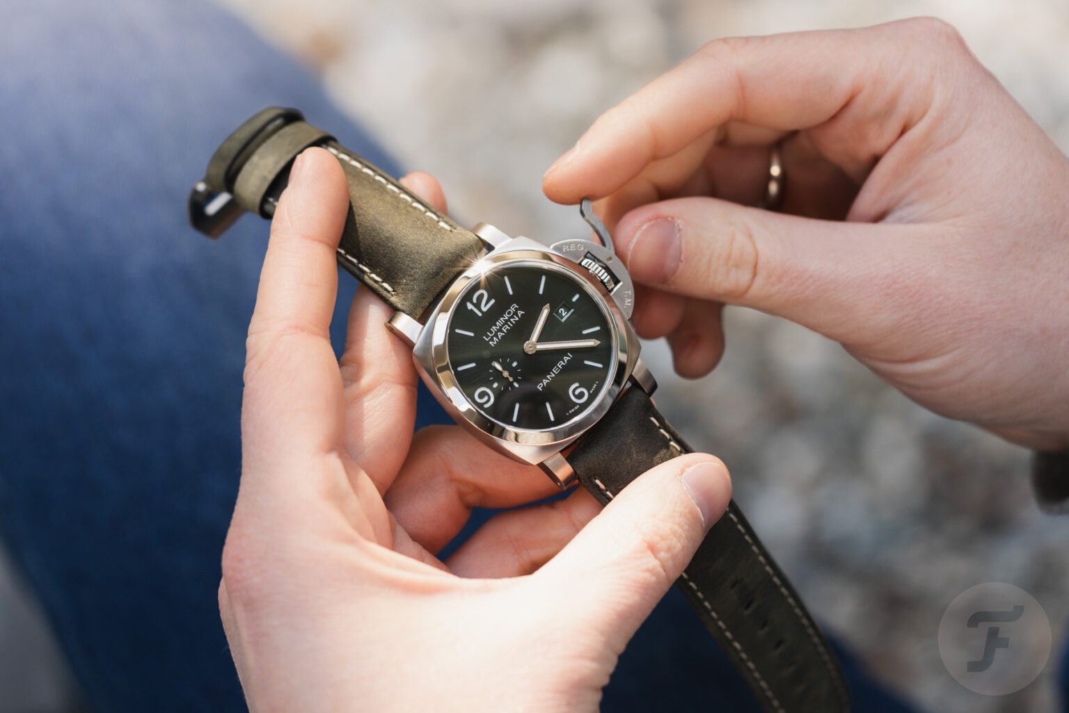 【F】Hands-On — The Panerai Luminor Marina Titanio PAM03325