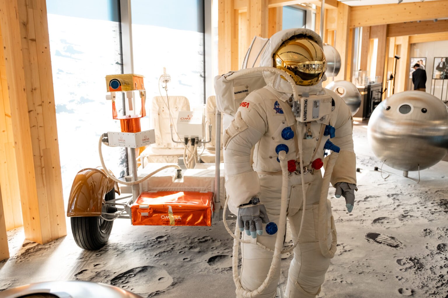 【F】Celebrating 60 Years Of Speedmaster NASA Flight Qualified