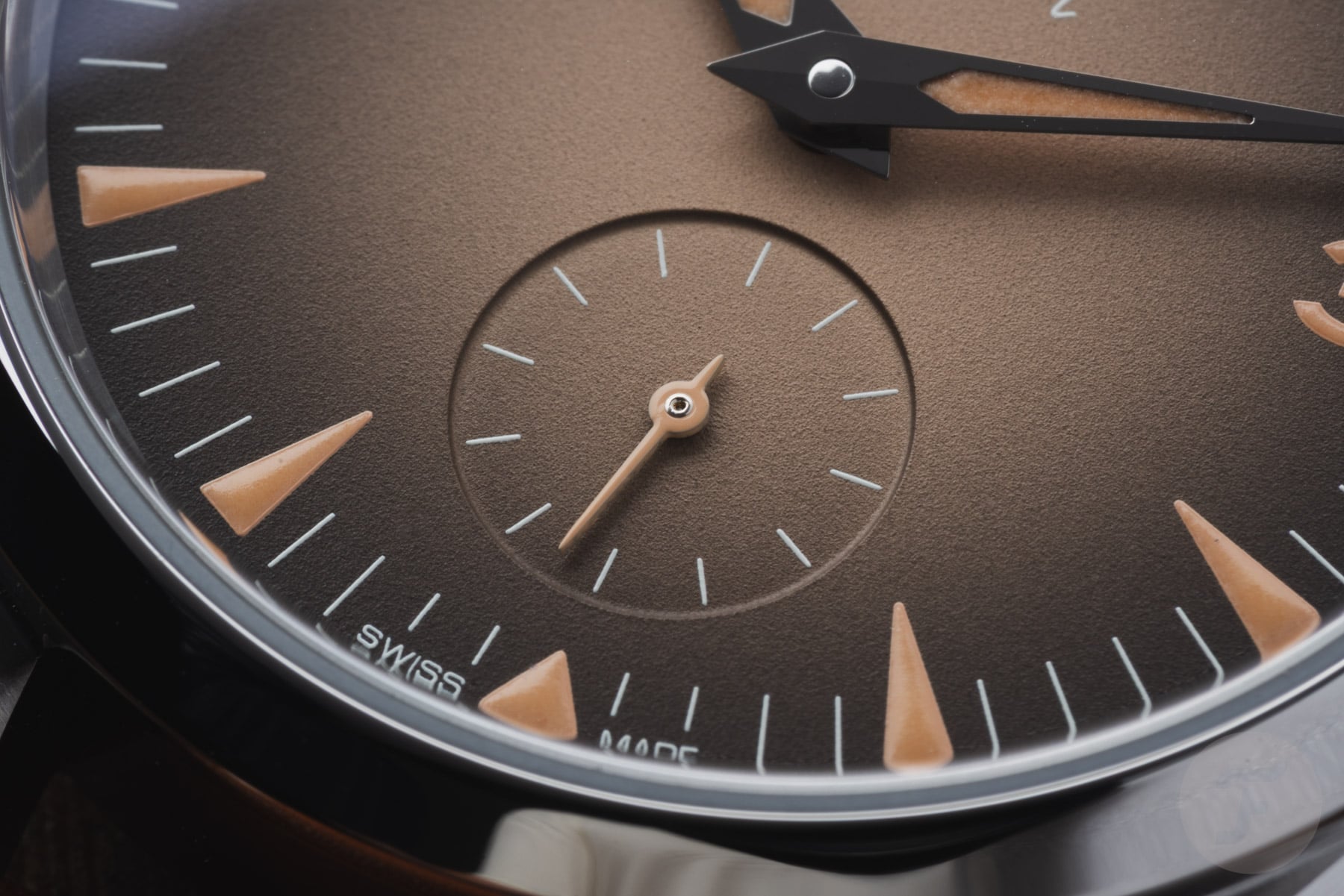 【F】A Hands-On Introduction Of The New Omega Railmaster