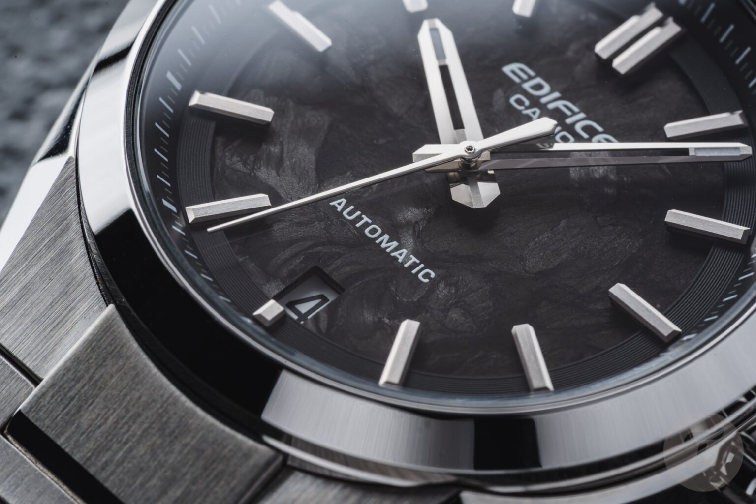 【F】 Hands-On: The Highly Impressive Casio Edifice EFK-100