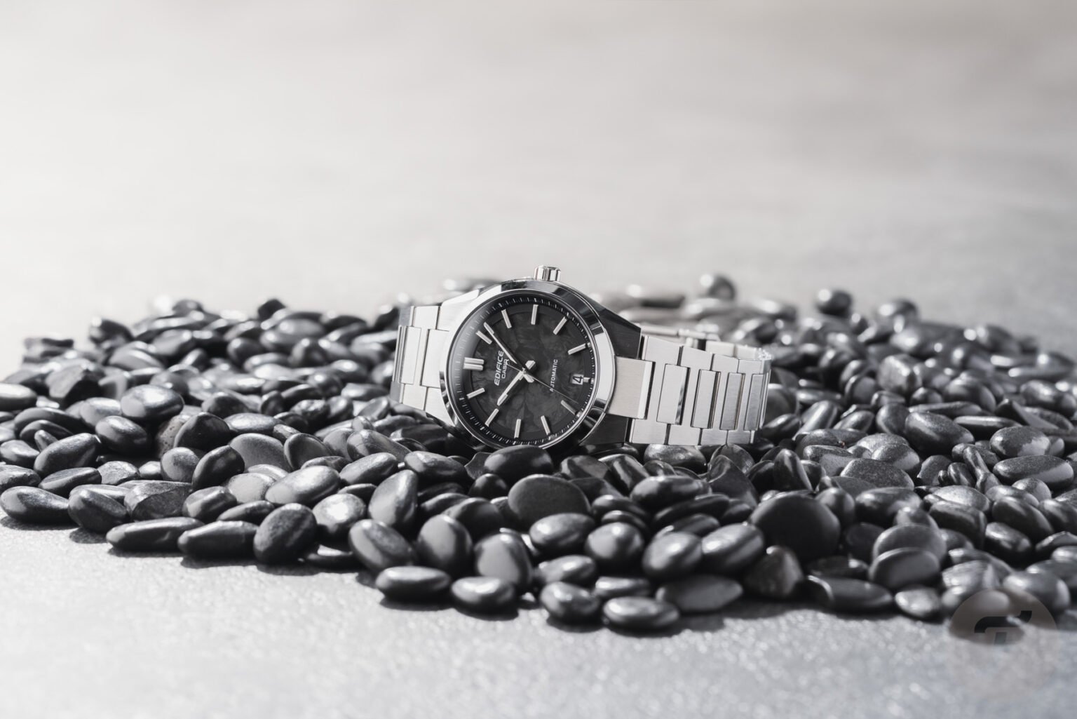 【F】 Hands-On: The Highly Impressive Casio Edifice EFK-100