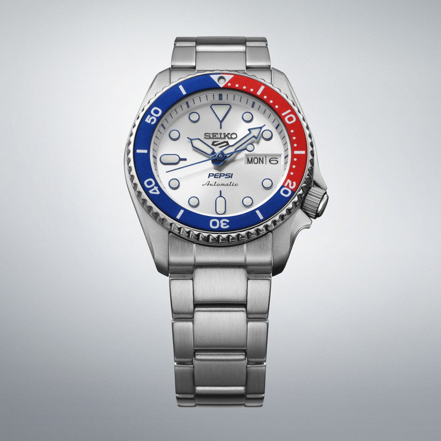 【F】Introducing The Seiko 5 Sports × Pepsi Limited Editions