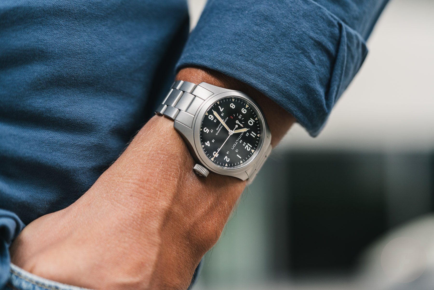 【F】 New: The Hamilton Khaki Field Mechanical Power Reserve