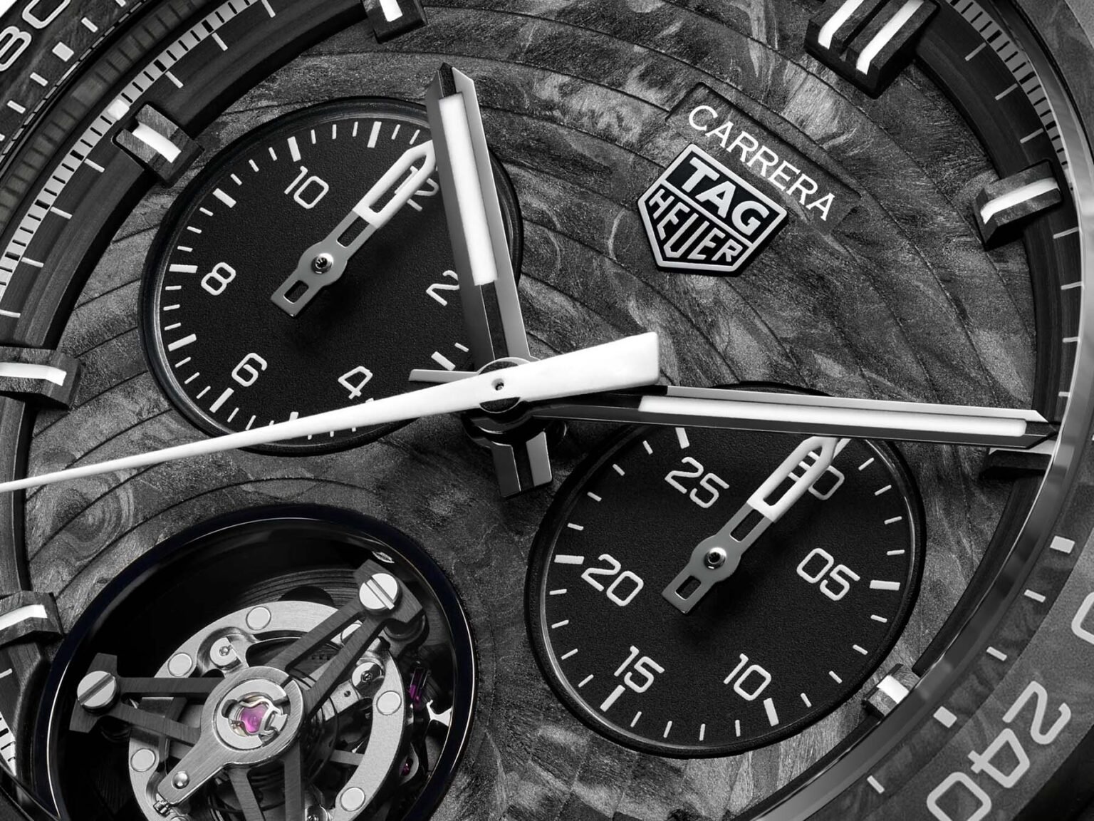 TAG Heuer Introduces Two Models With The TH-Carbonspring
