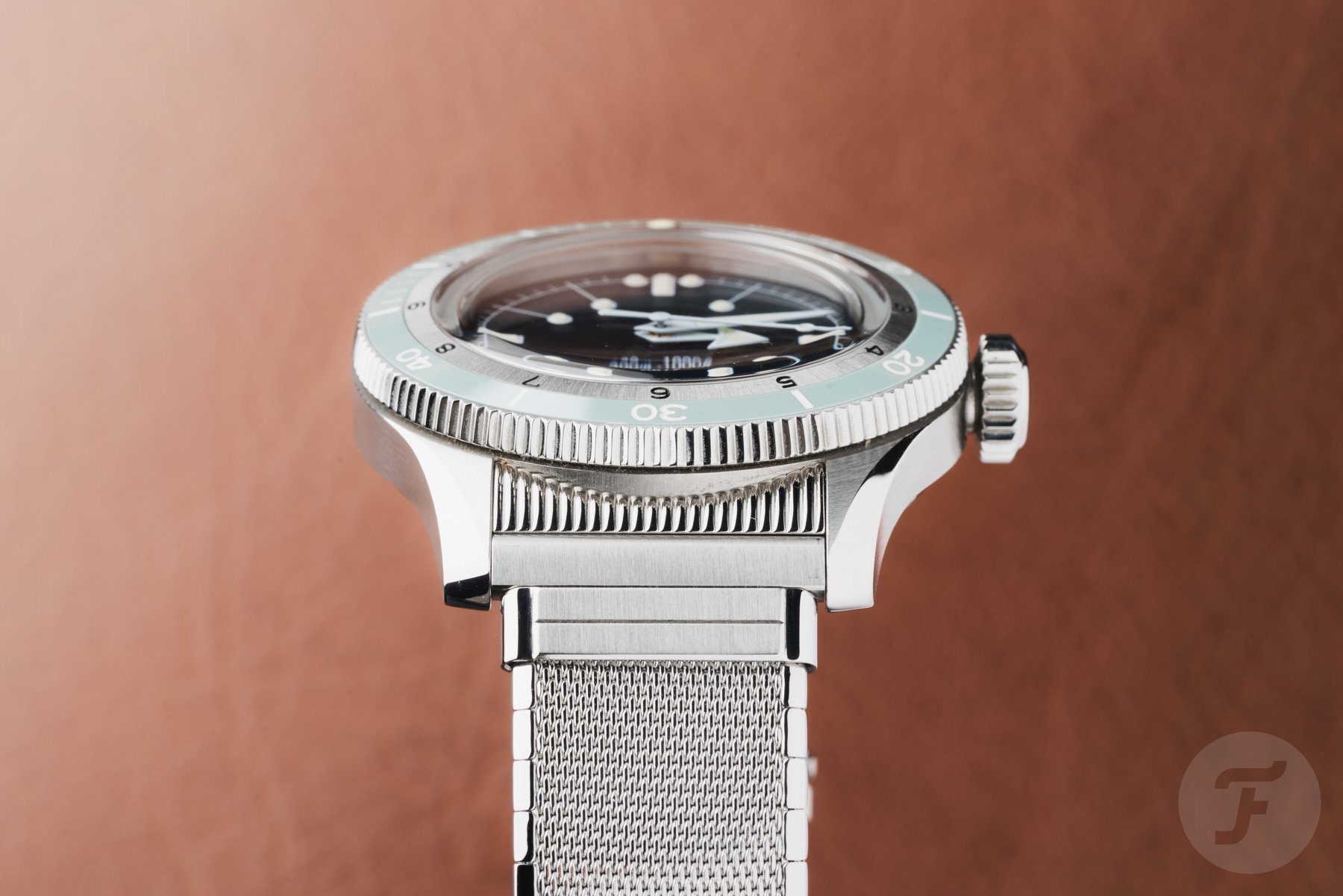 【F】 Hands-On: Serica's New Expedition Bracelet