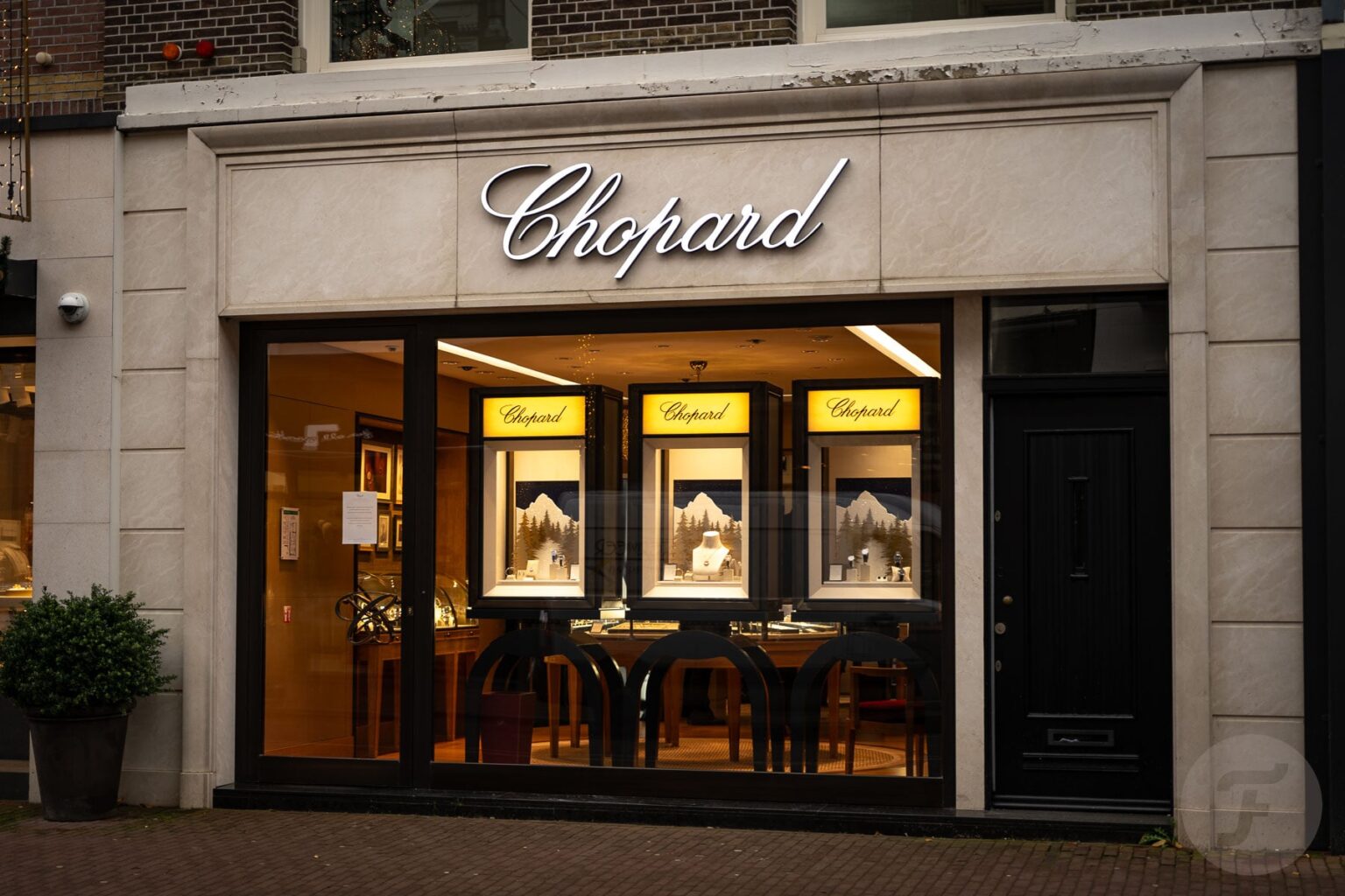Monobrand Watch Boutiques Are On A Continuous Rise