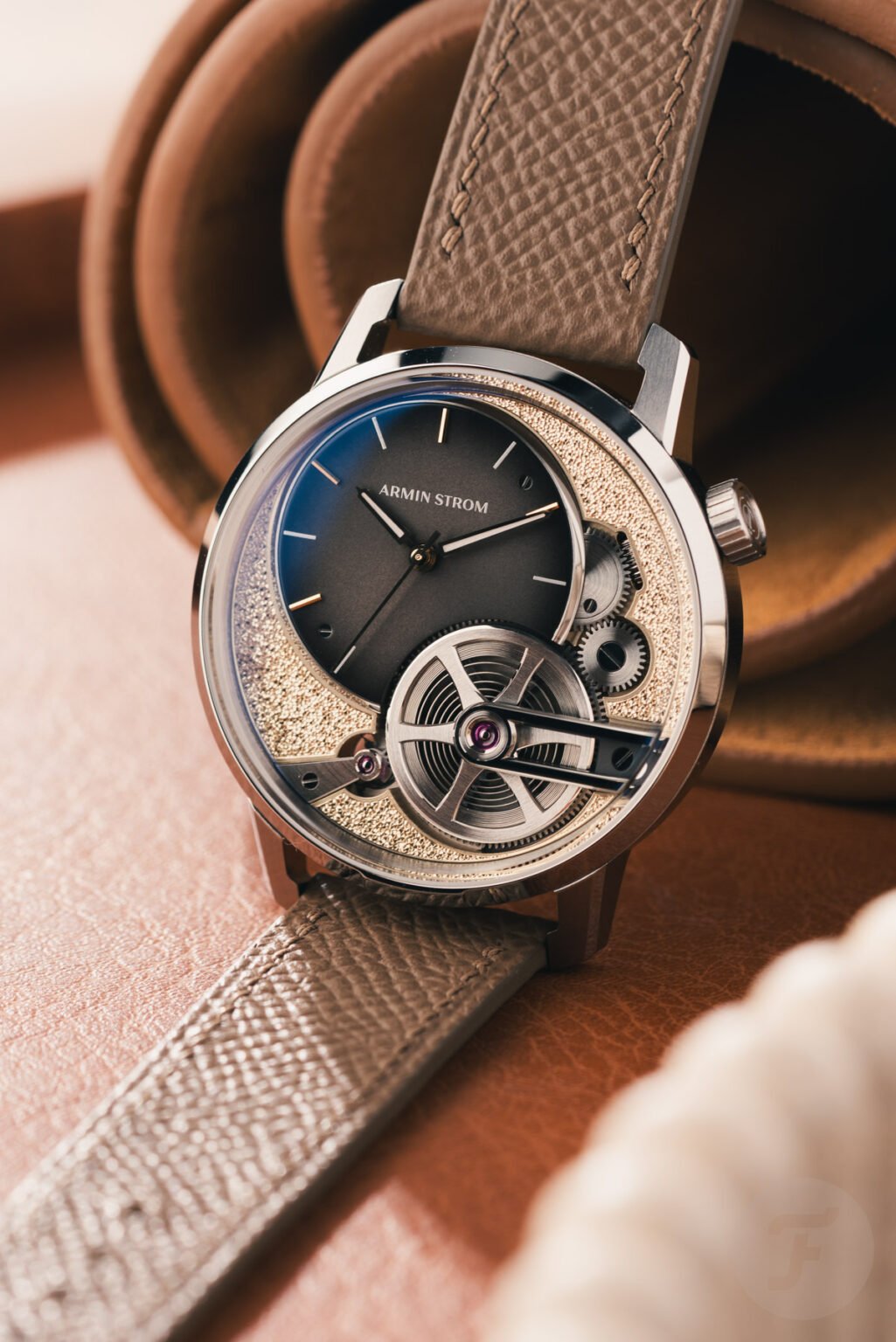 【F】 Hands-On: Armin Strom Tribute 2 Aurum Edition