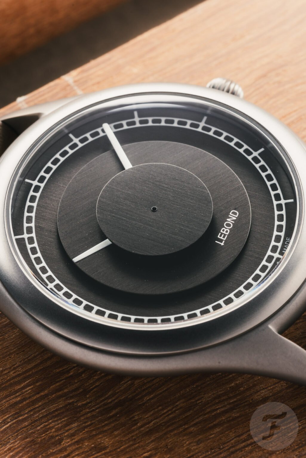 【F】 Hands-On With The Stylish Lebond Attraction