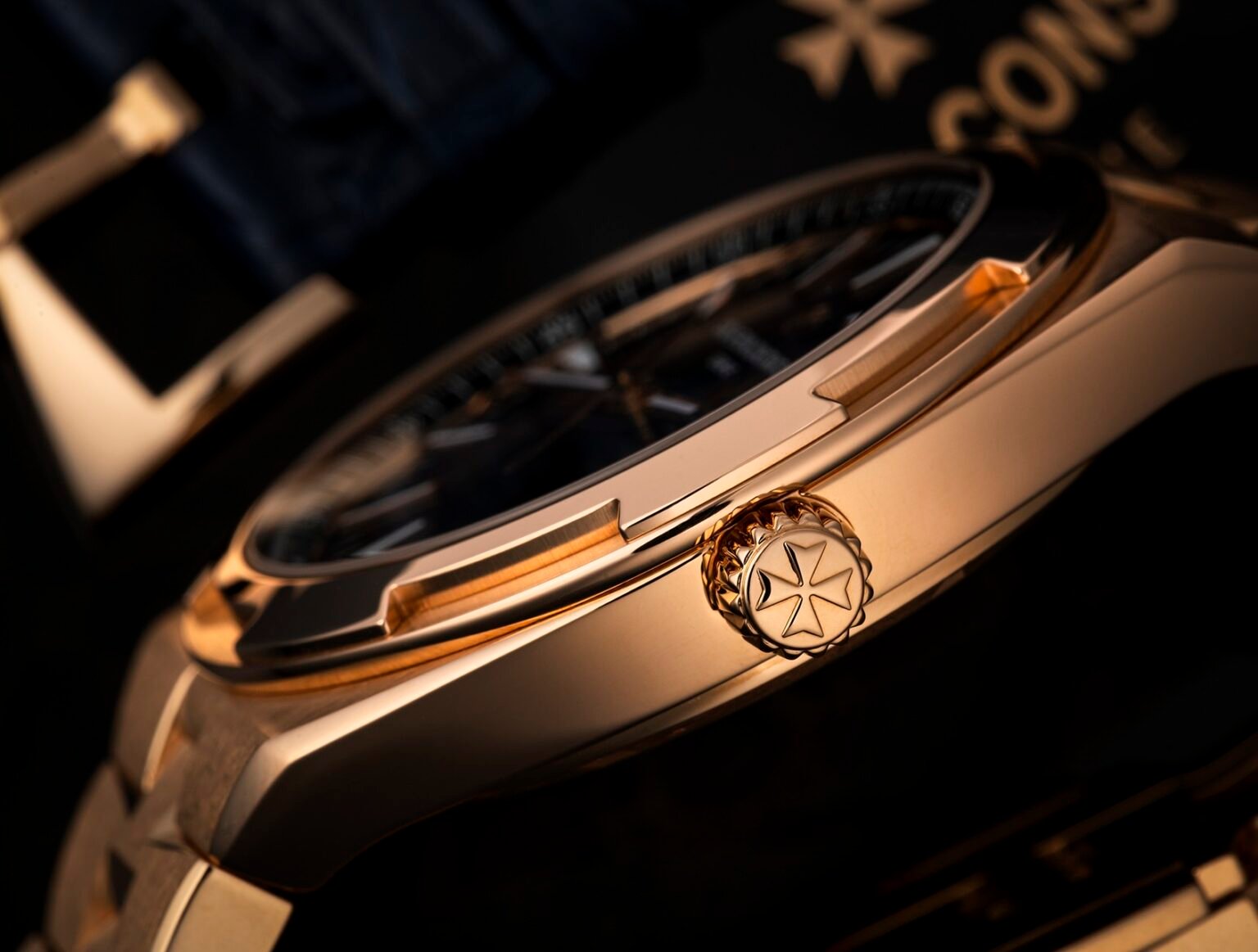 Vacheron Constantin Historiques 222 Vs. Overseas Self-Winding