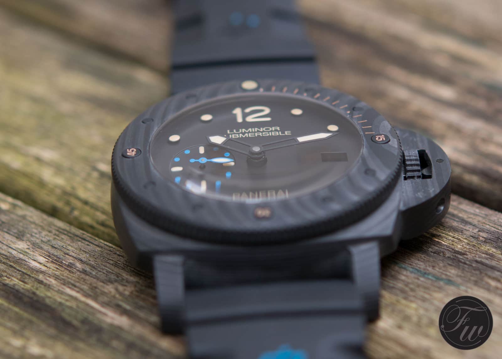 Hands-On Panerai Luminor Submersible 1950 Carbotech PAM 616 Review